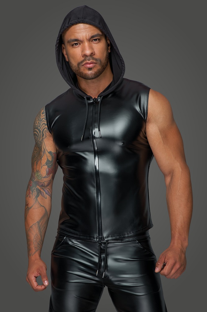 darkroom-in-hannover-fetisch-outfits-reizw-sche-herren-geronimo